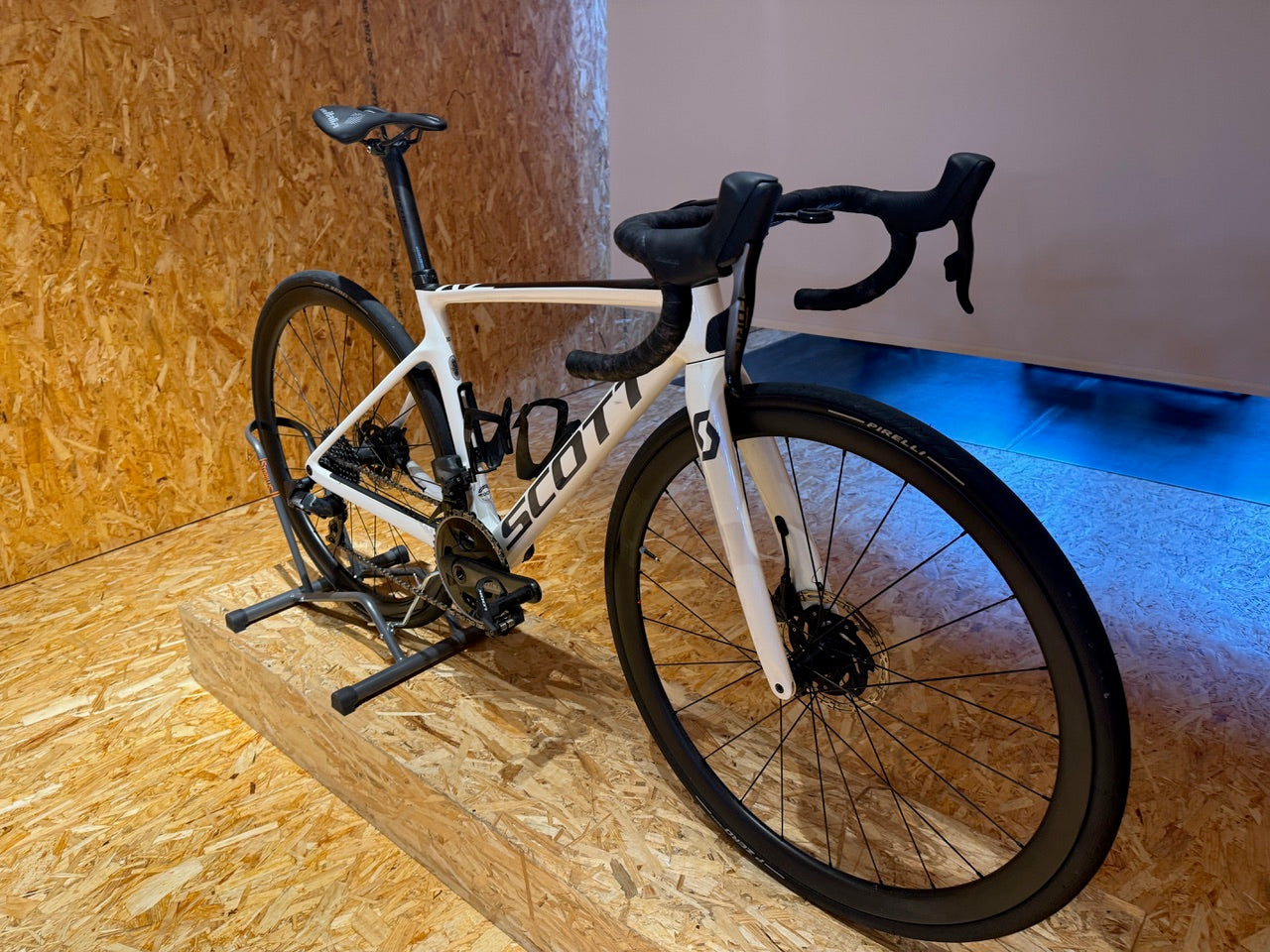 Scott Addict RC 10 2021 - Sram Force AXS 2x12 - Syncros Capital 1.0 35mm | EXCELLENT | Bike-room ...