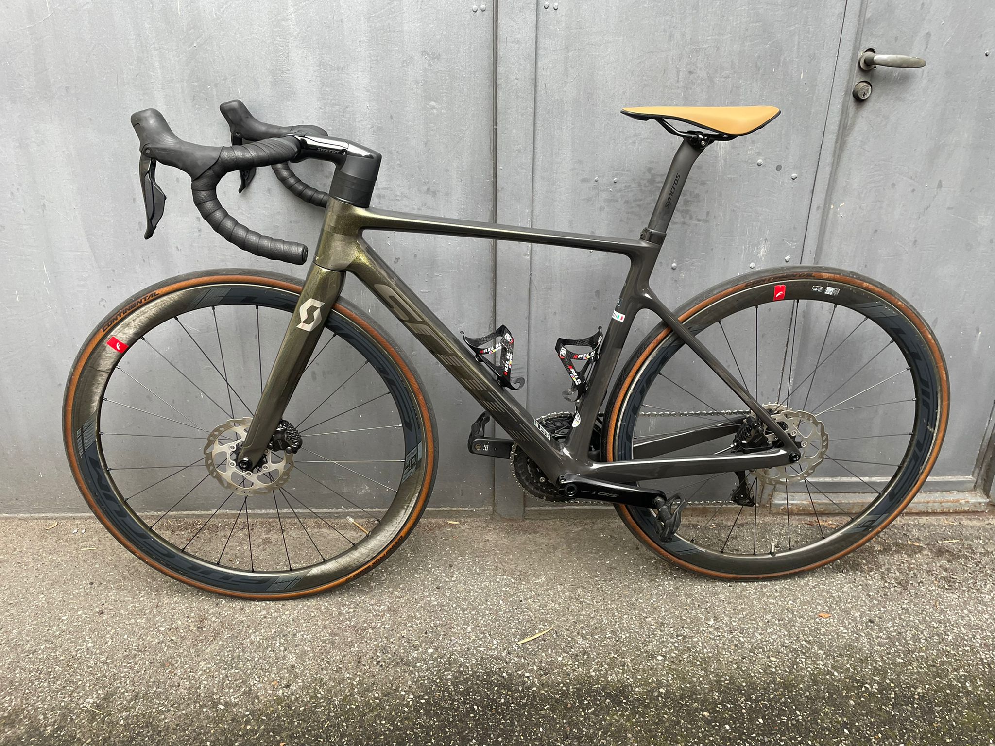 Scott Addict RC 40 2024 | Excellent Condition | Bike-room – Bikeroom