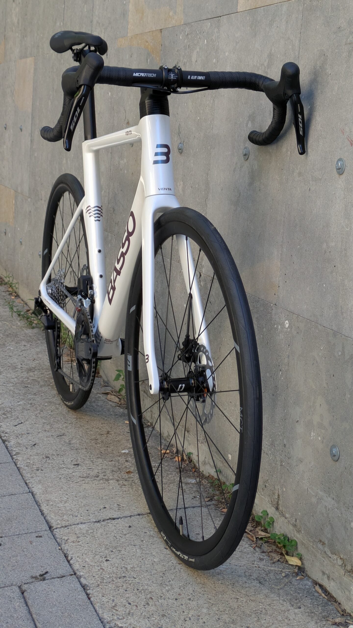 Basso Venta R Disc 2025 - Shimano 105 R7100 - Microtech MCT | EXCELLENT | Bike-room – Bikeroom