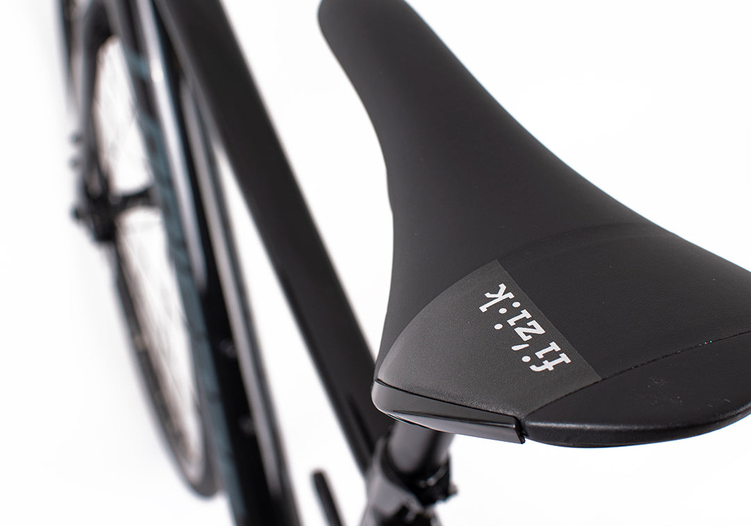 Lapierre e-Sensium 5.2 2023 - Shimano 105 - DT SWISS R470 FAST ACE HUB 28T | EXCELLENT | Bike ...